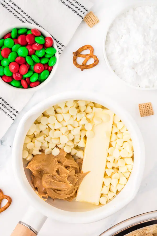 {THE Best} Christmas White Chocolate Chex Mix Recipe